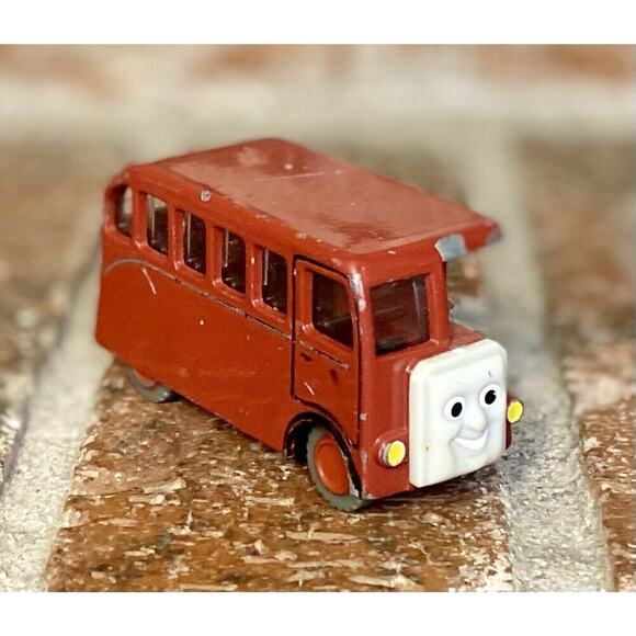 Learning Curve | Toys | Bertie Bus Gullane 202 Thomas Take Along Train ...